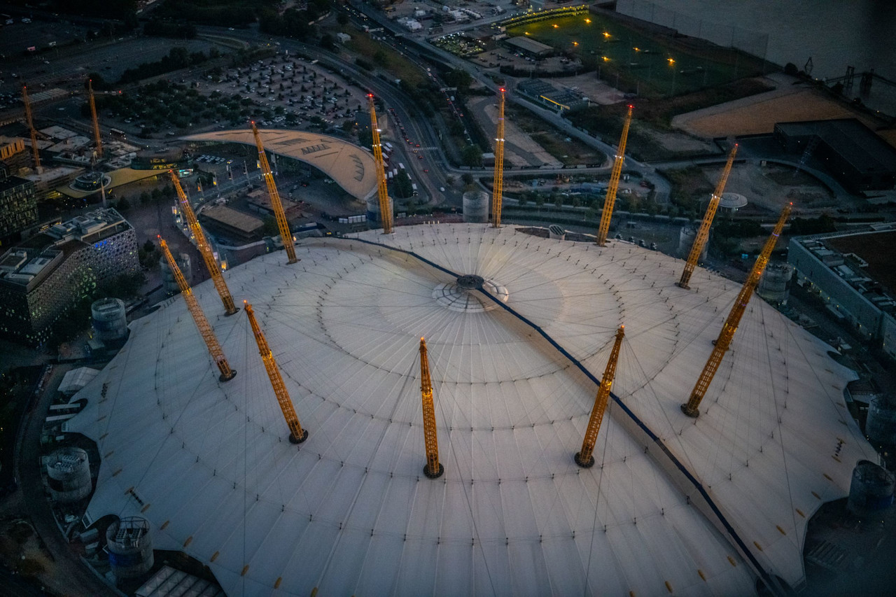 Aerial photographer Jason Hawkes travels with British Airways to gather ...