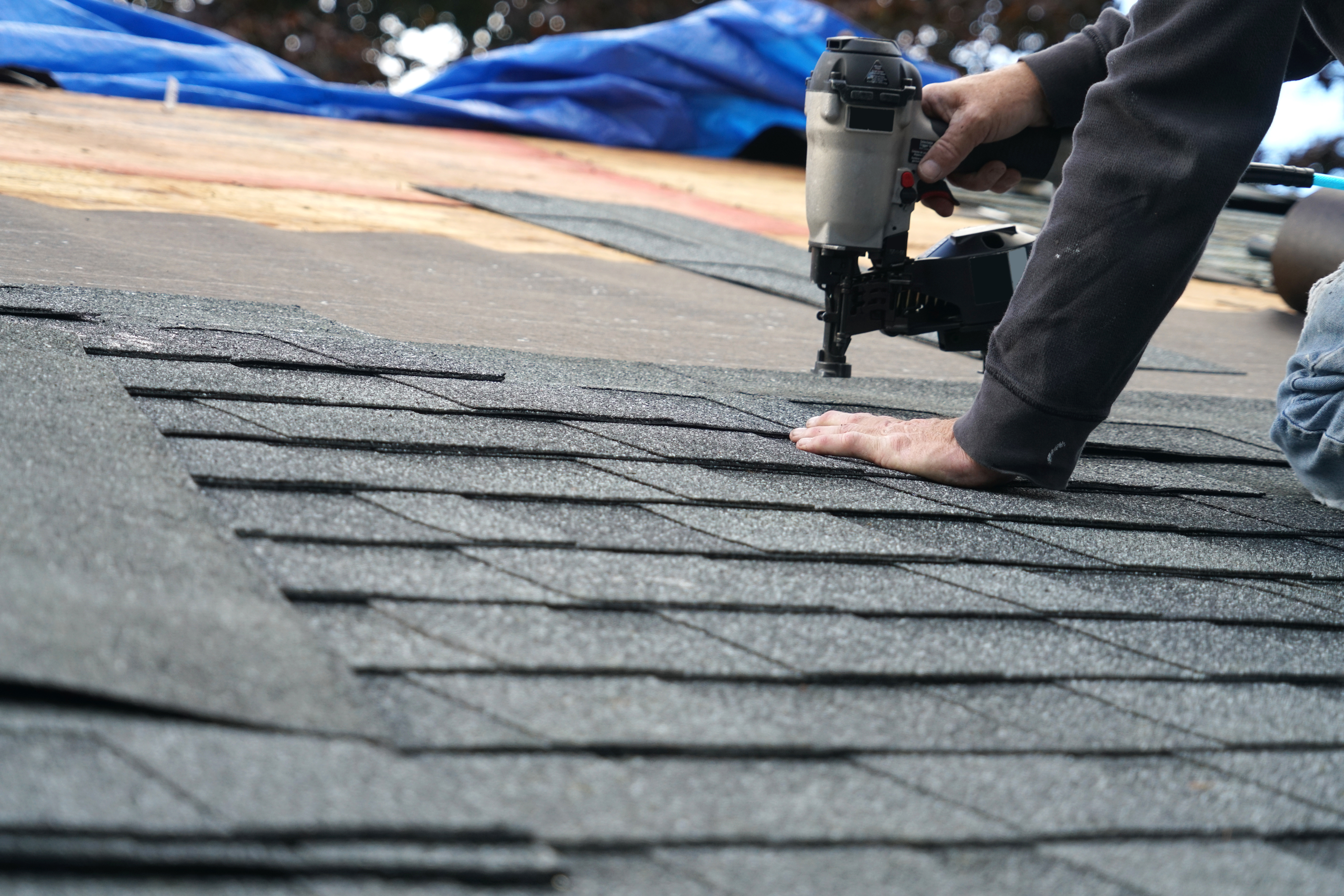 How To Verify Contractors Before Hiring: 5 Simple Steps | LandesBlosch