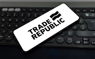 Trade Republic opens retail access to private markets with Apollo and ...