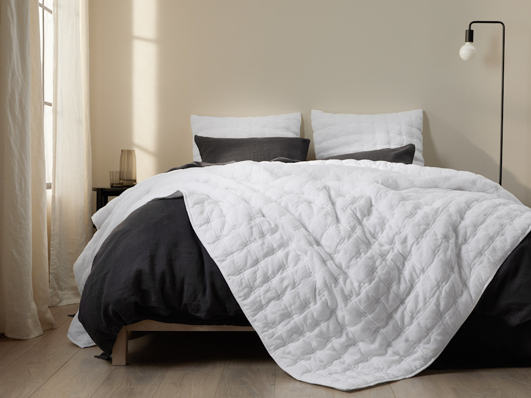 Linen Loft Quilt | Parachute