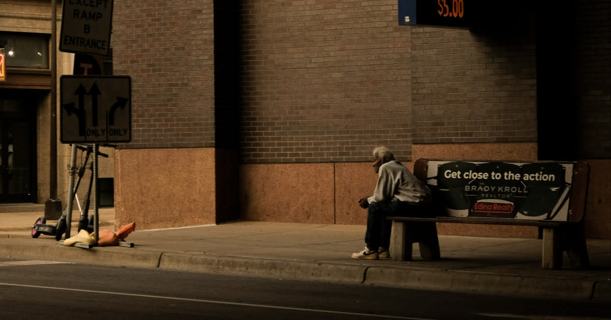 Anti-Homeless Architecture in Toronto | Blankets for T.O.