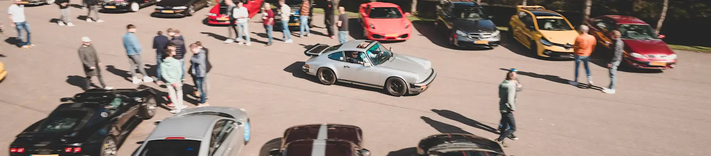 Concert Venue Echoes with The Sound of More Than 200 Engines at ...