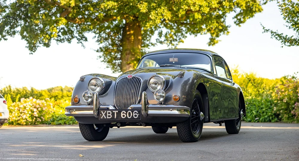 6 of the best British classics sold on Collecting Cars