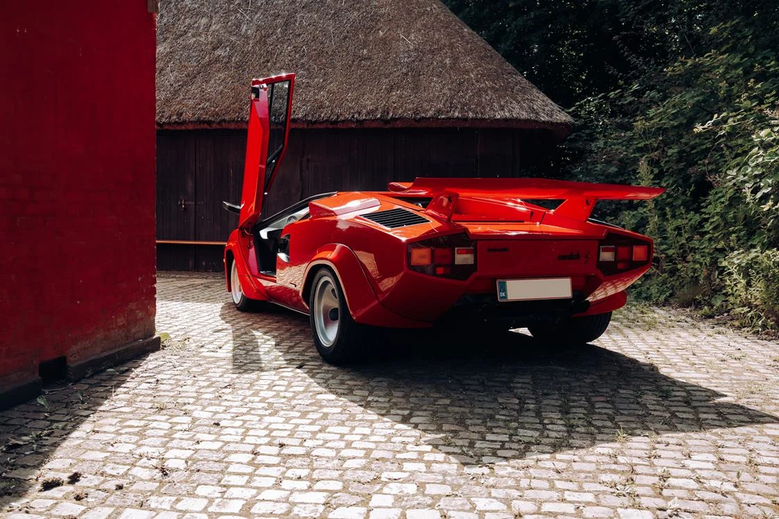 What is my classic car worth (10)