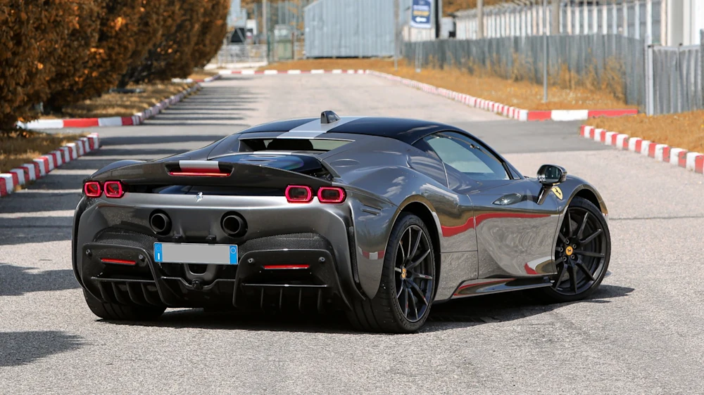 Ferrari shoot-out: 296 versus SF90