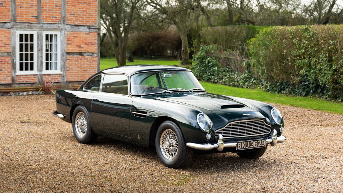 6 of the best British classics sold on Collecting Cars