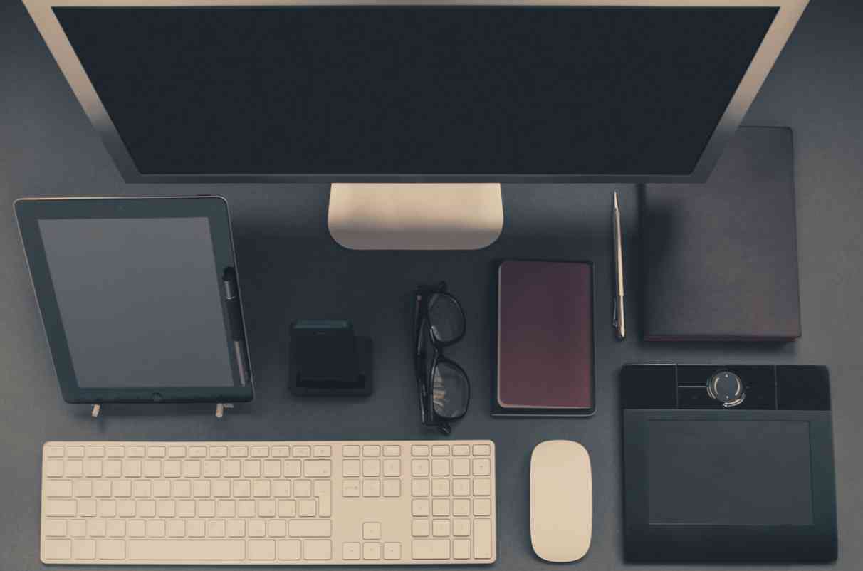 Productivity and Ergonomics: The Best Way to Organize Your Desk