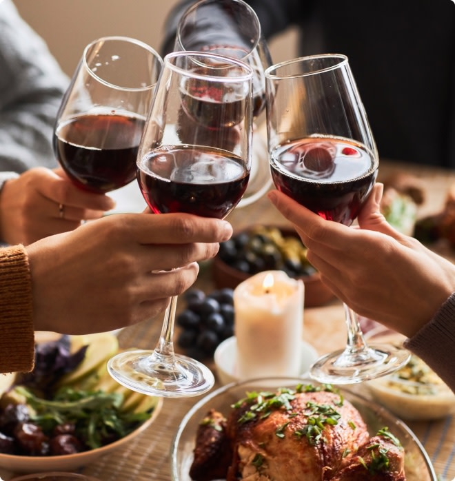 Best Wines For Thanksgiving + Pairing Chart | WSJ Wine
