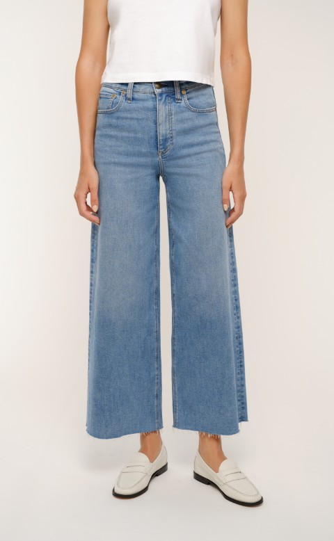 Bloomingdale's Denim Guide - Find Your Perfect Pair of Jeans