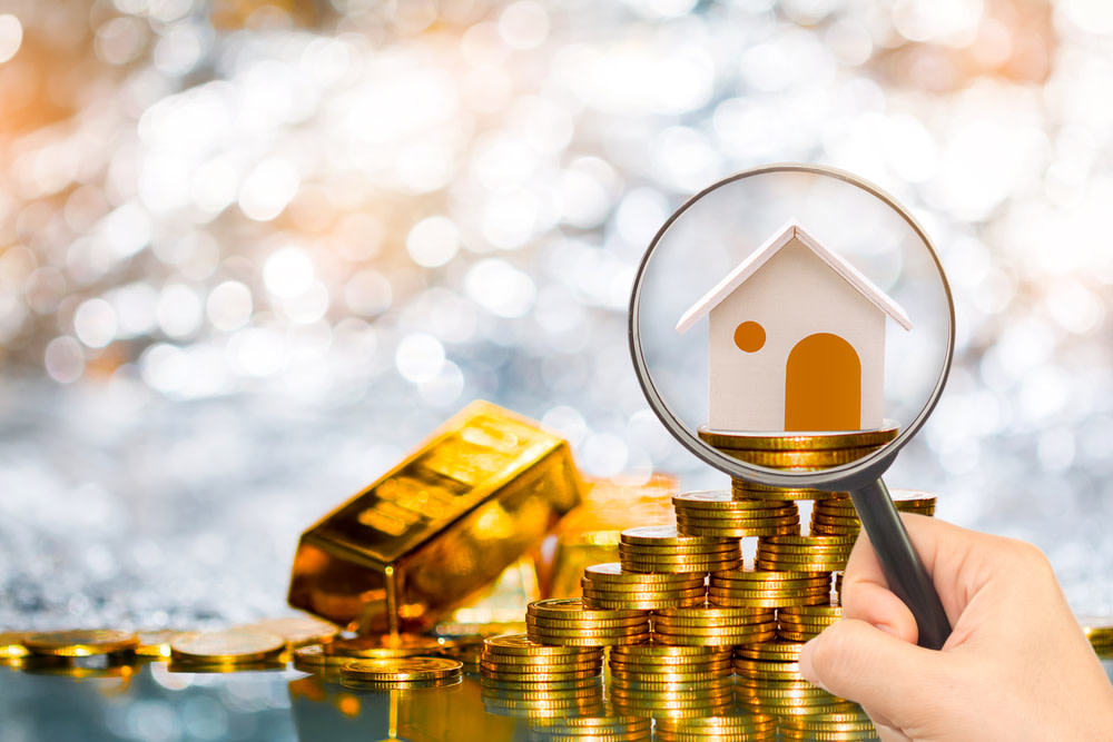 Mortgage & Gold Rise as Oil Lags