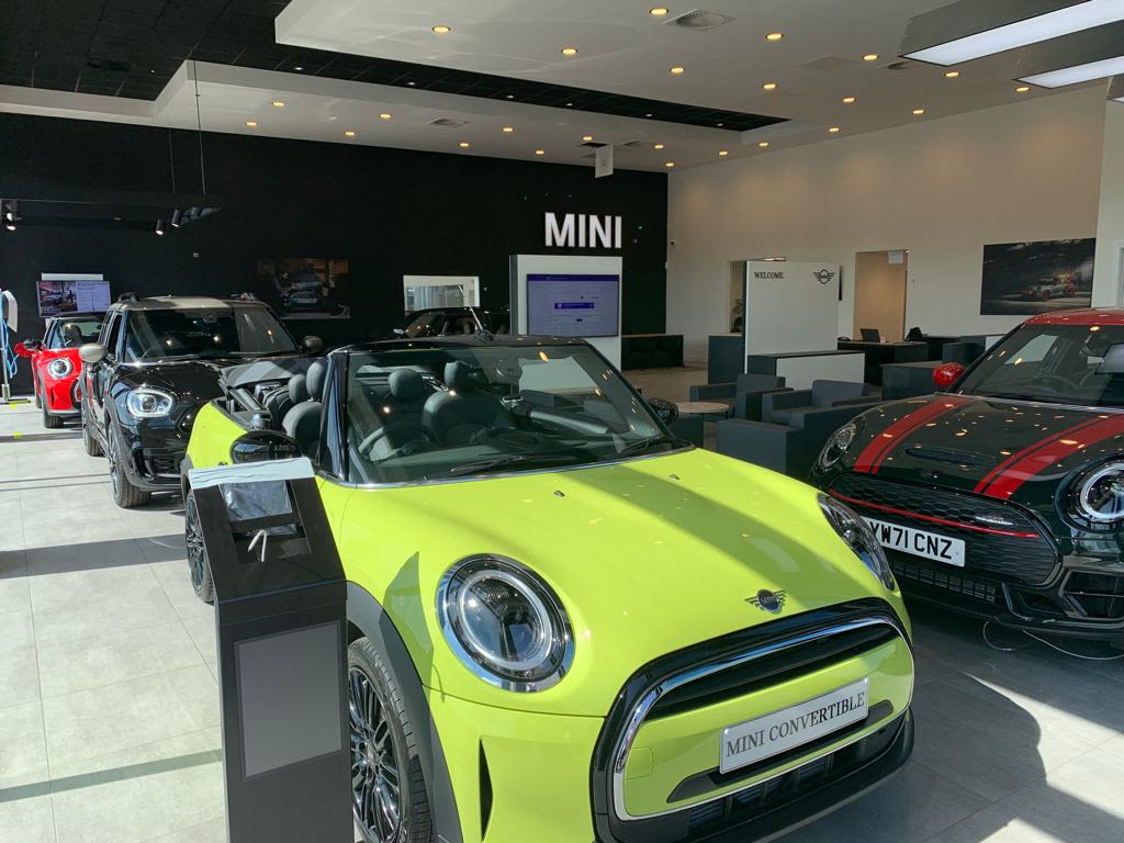 About Your Local MINI Retailer | Stratstone Hull