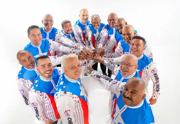 El Gran Combo De Puerto Rico En Curacao Saludando A Los Padres Curacao The Caribbean Getaway