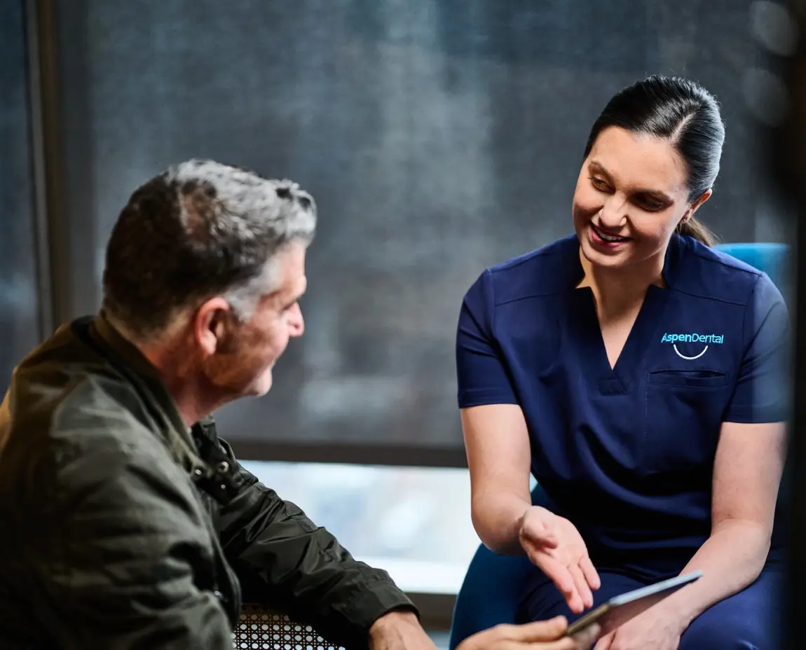 Oral surgery costs: how much do you pay? | Aspen Dental