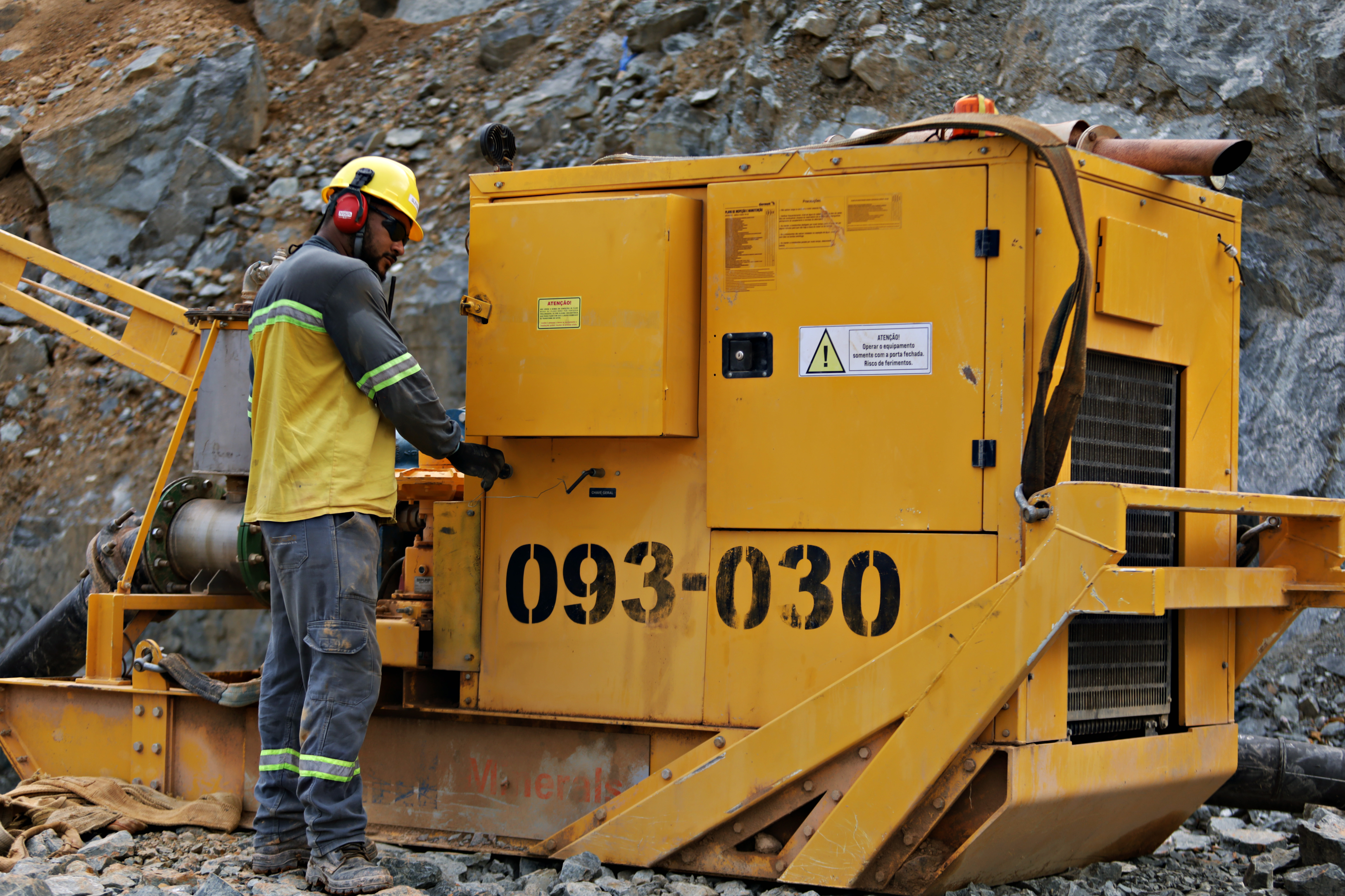 G MINING VENTURES | Careers