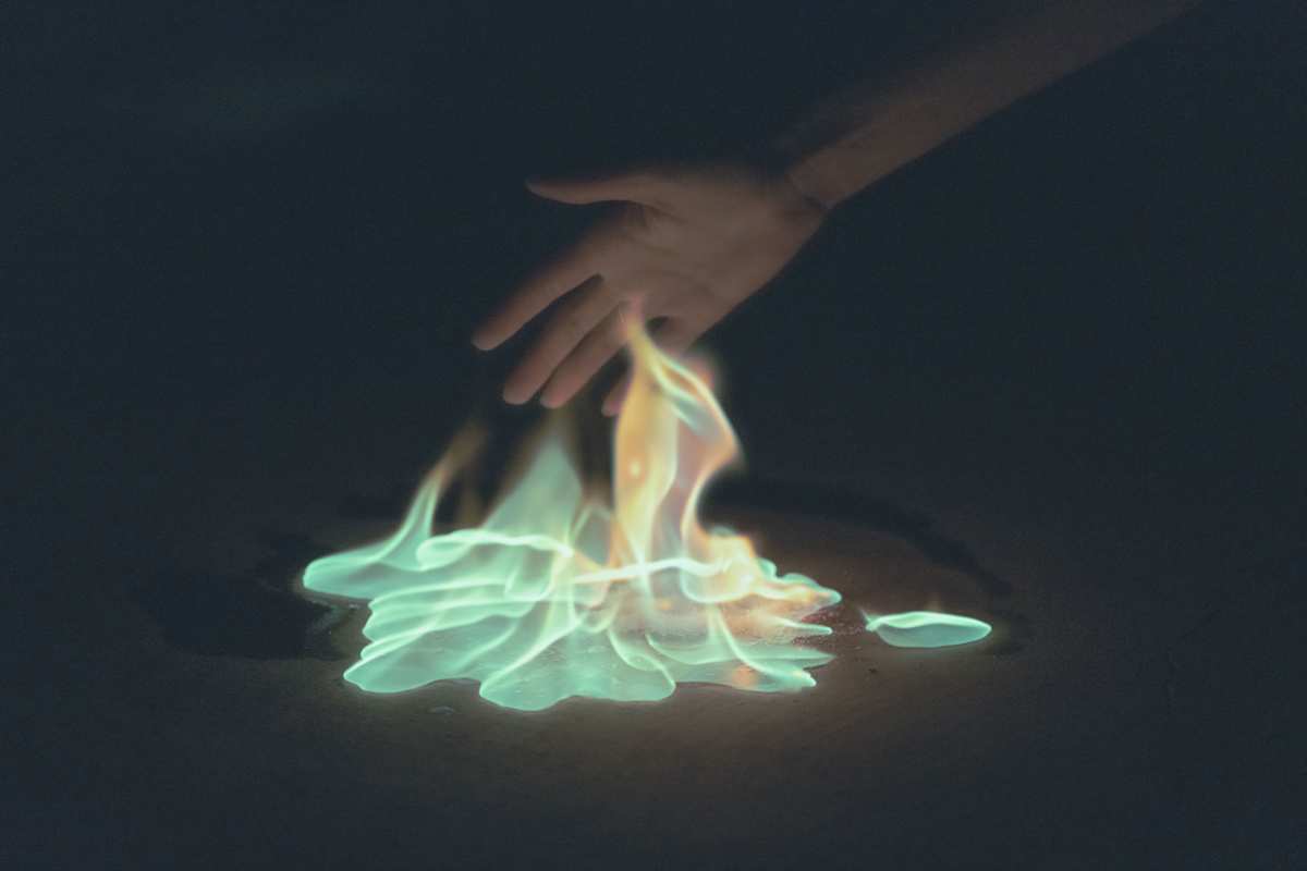 Hands of Umbra by Summer Wagner - Moonbirds Diamond Exhibition | PROOF