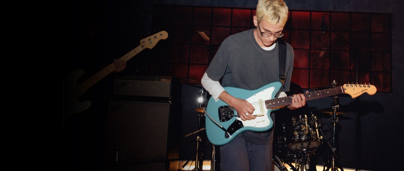 Player II Series | Guitars & Basses | Fender