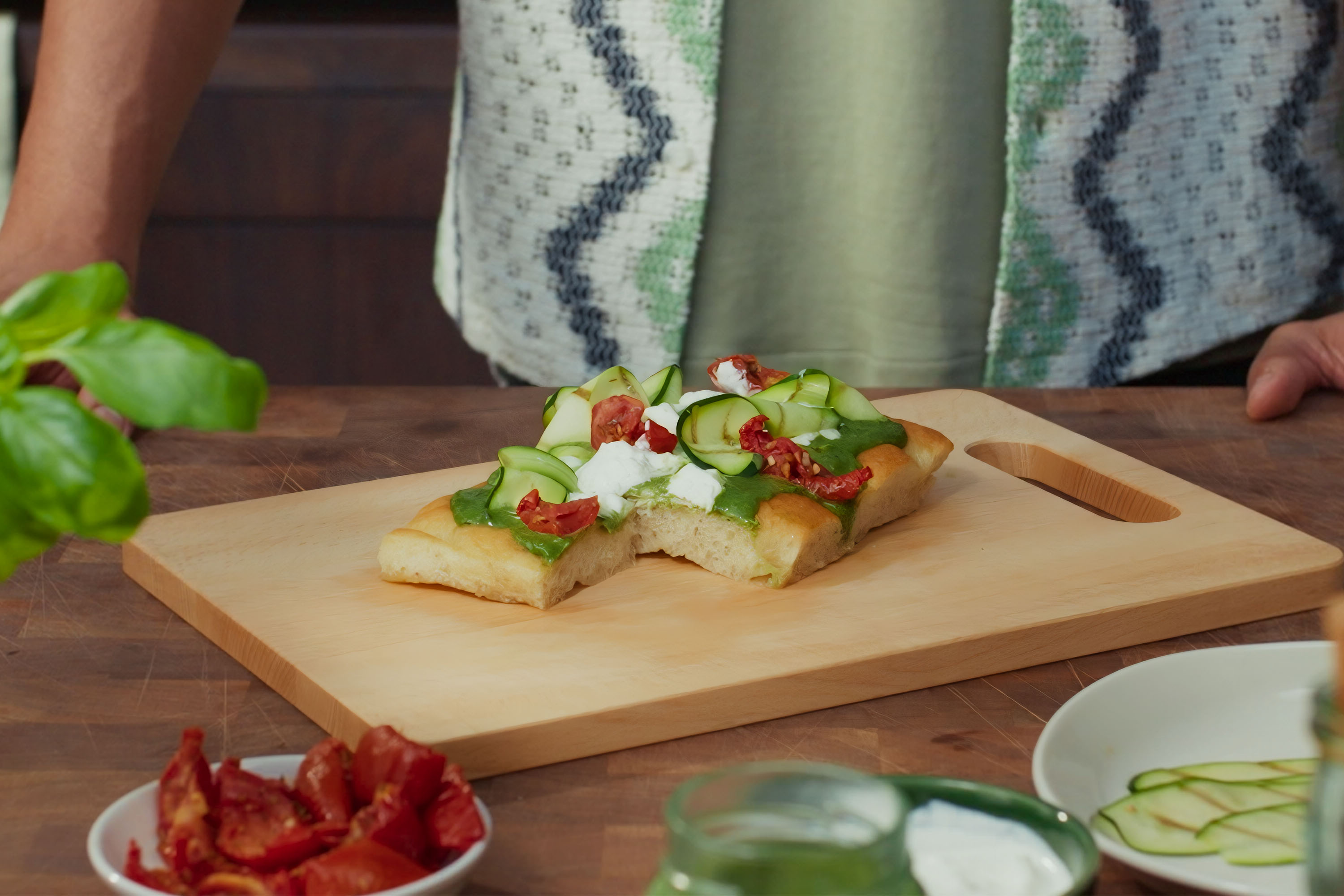 Fokača z omako Pesto alla Genovese Barilla, sirom stracciatella ...