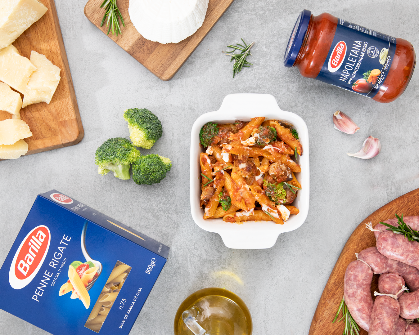 PENNE ΣΤΟ ΦΟΥΡΝΟ ΜΕ ΜΠΡΟΚΟΛΟ, ΛΟΥΚΑΝΙΚΟ ΚΑΙ ΣΑΛΤΣΑ NAPOLETANA | Barilla ...