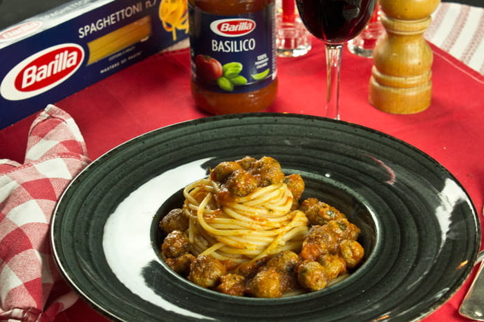 SPAGHETTONI ΜΕ ΚΕΦΤΕΔΑΚΙΑ ΚΑΙ ΣΑΛΤΣΑ BARILLA BASILICO | Barilla | Barilla