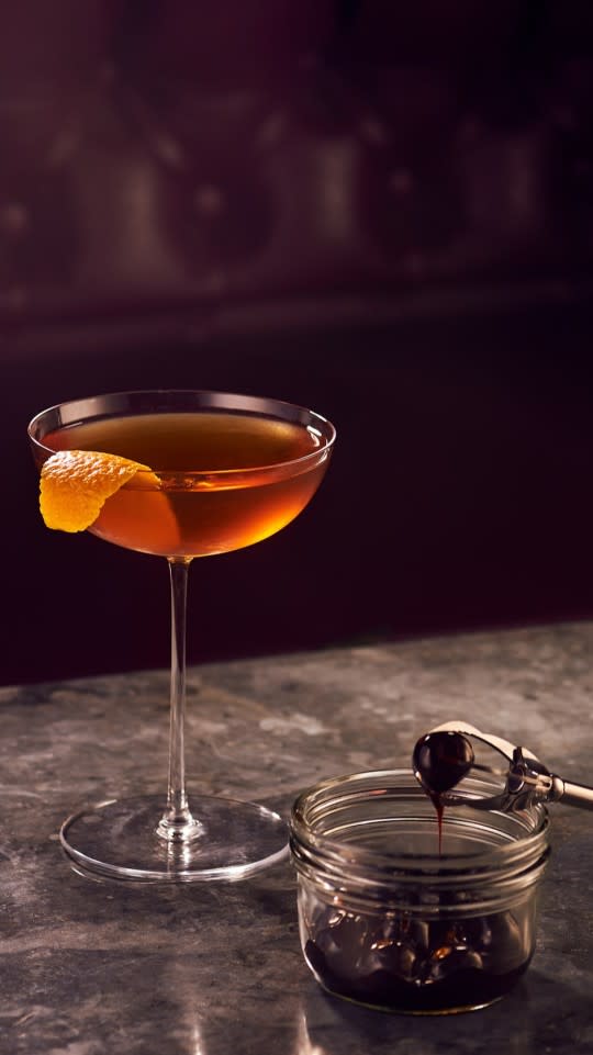 Bobby Burns Orange Scotch Cocktail Recipe | Monkey Shoulder