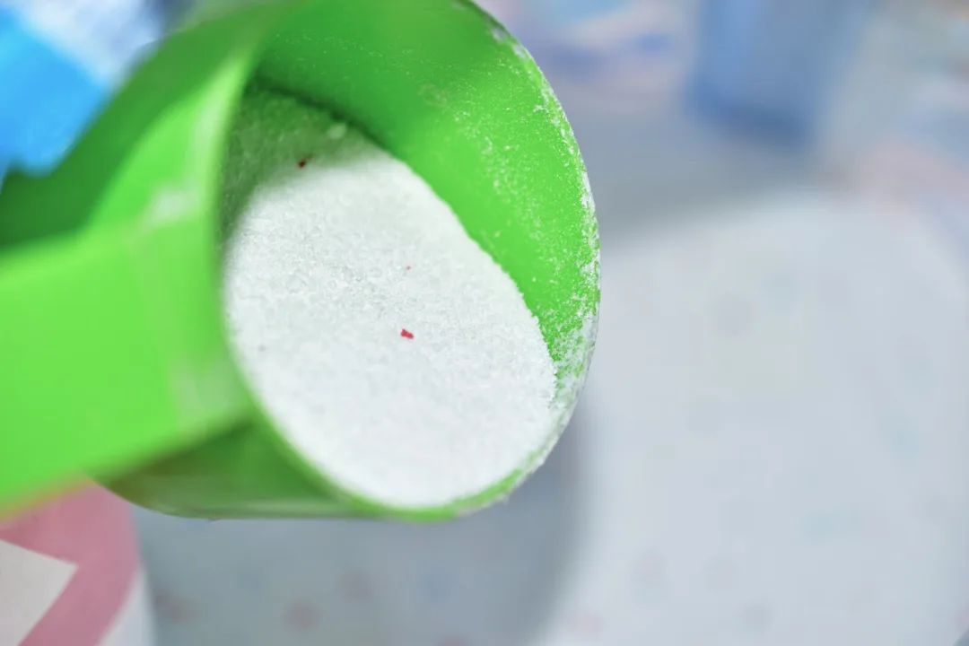 What Is Color Safe Bleach and How To Use It | Clorox™