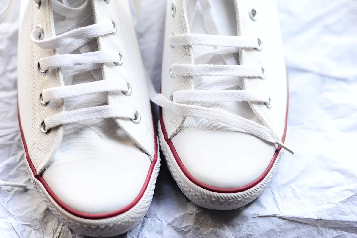 How to Clean White Canvas Shoes | Clorox™