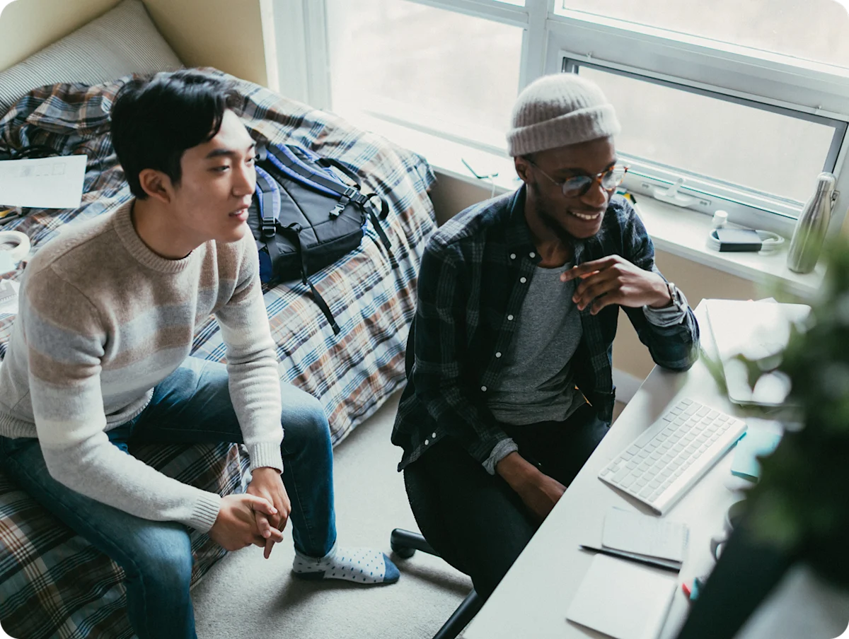 Helpful Laundry and Cleaning Habits for College Students | Clorox™