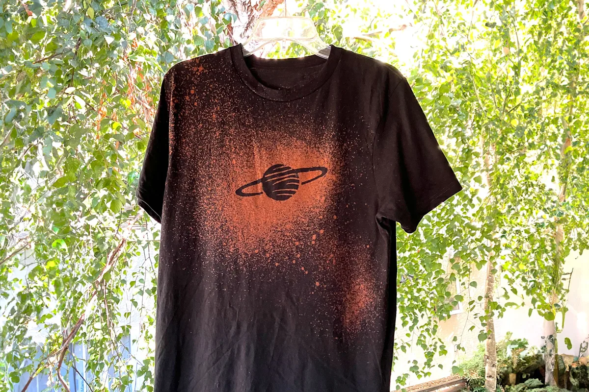 How to Do Bleach Art on Clothes | Clorox™