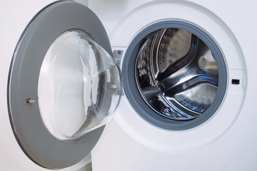 How to Use Bleach in Laundry to Clean, Whiten and Sanitize | Clorox™