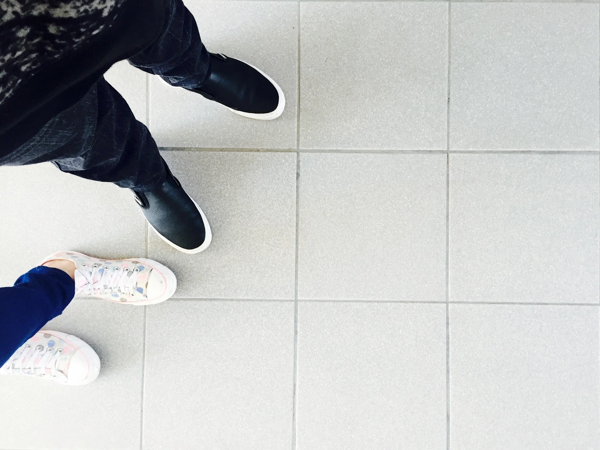 How to Disinfect and Sanitize Surfaces, Laundry, Fabrics and More | Clorox™