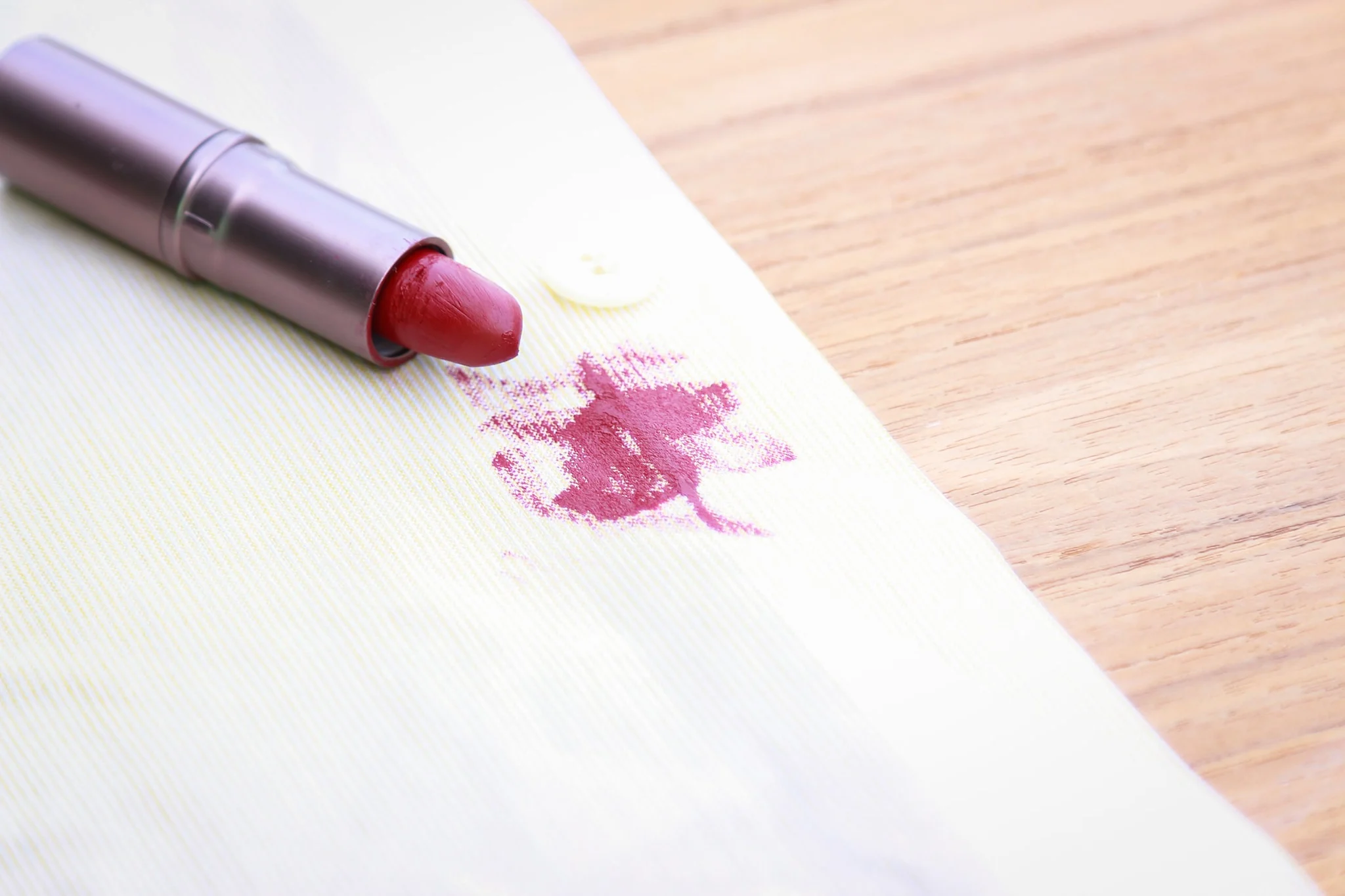How to Get Lipstick Stains Out of Clothes | Clorox™