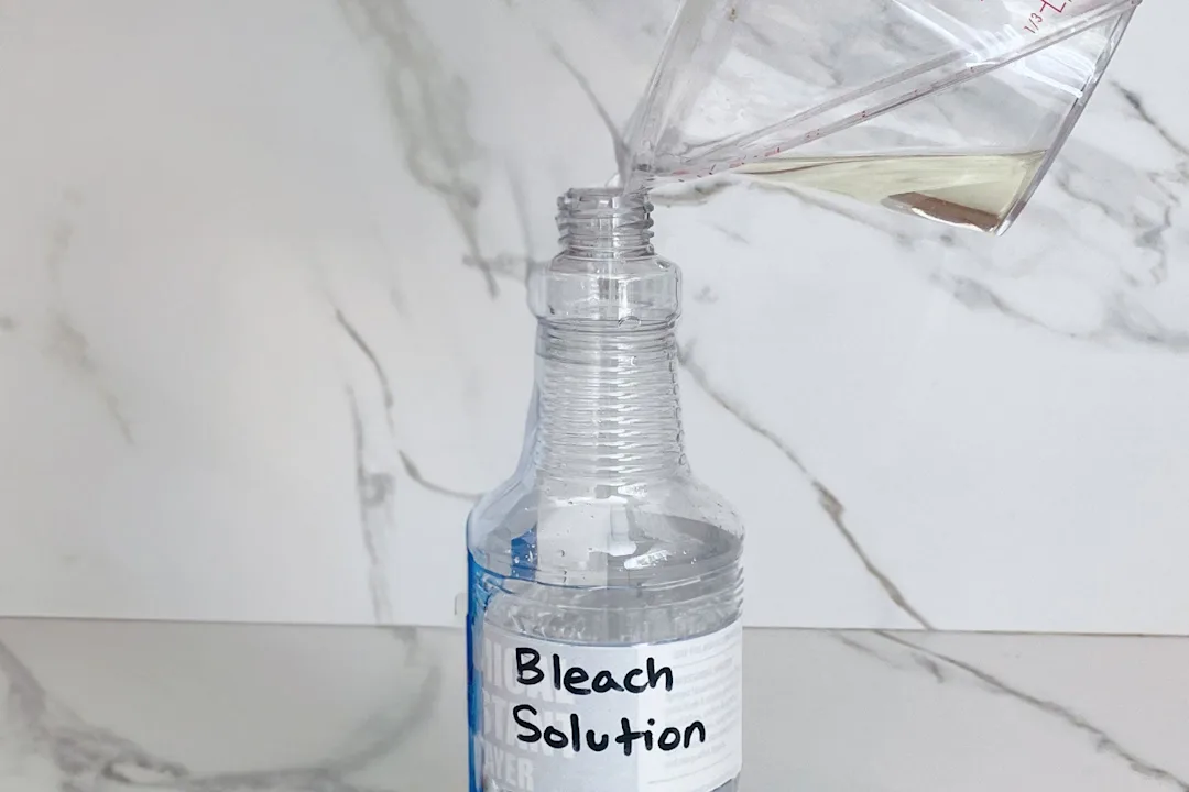 How to Do Bleach Art on Clothes | Clorox™