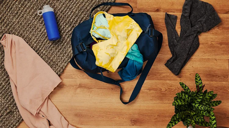 How to Get the Stink Out of Workout Gym Clothes | Clorox™