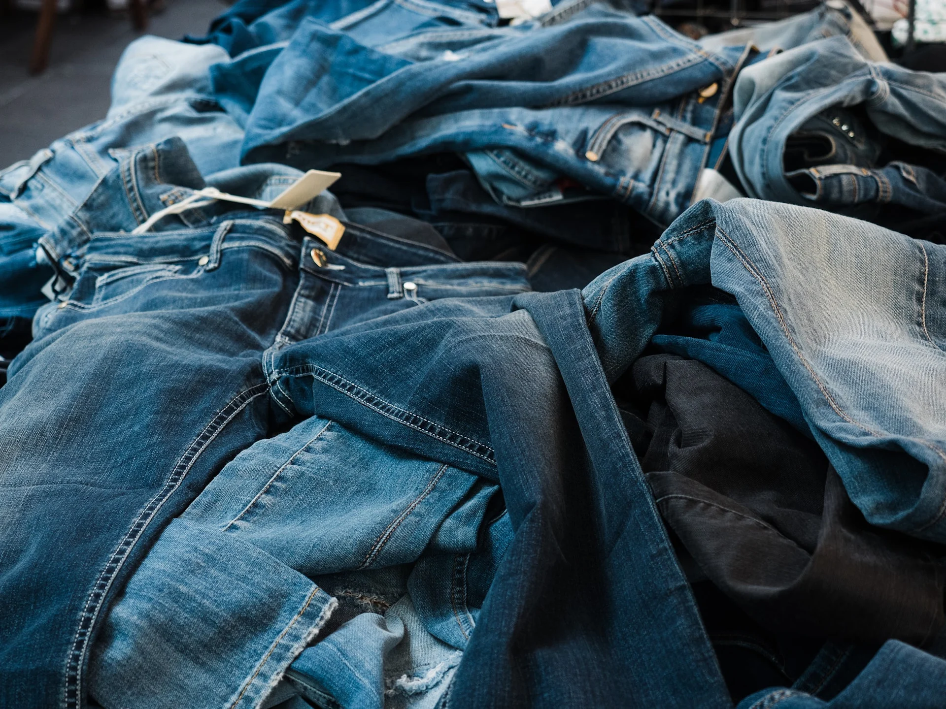 Jean Care: Tips for Cleaning & Washing Denim | Clorox™
