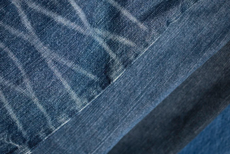 How to Bleach Designs on Jeans | Clorox™