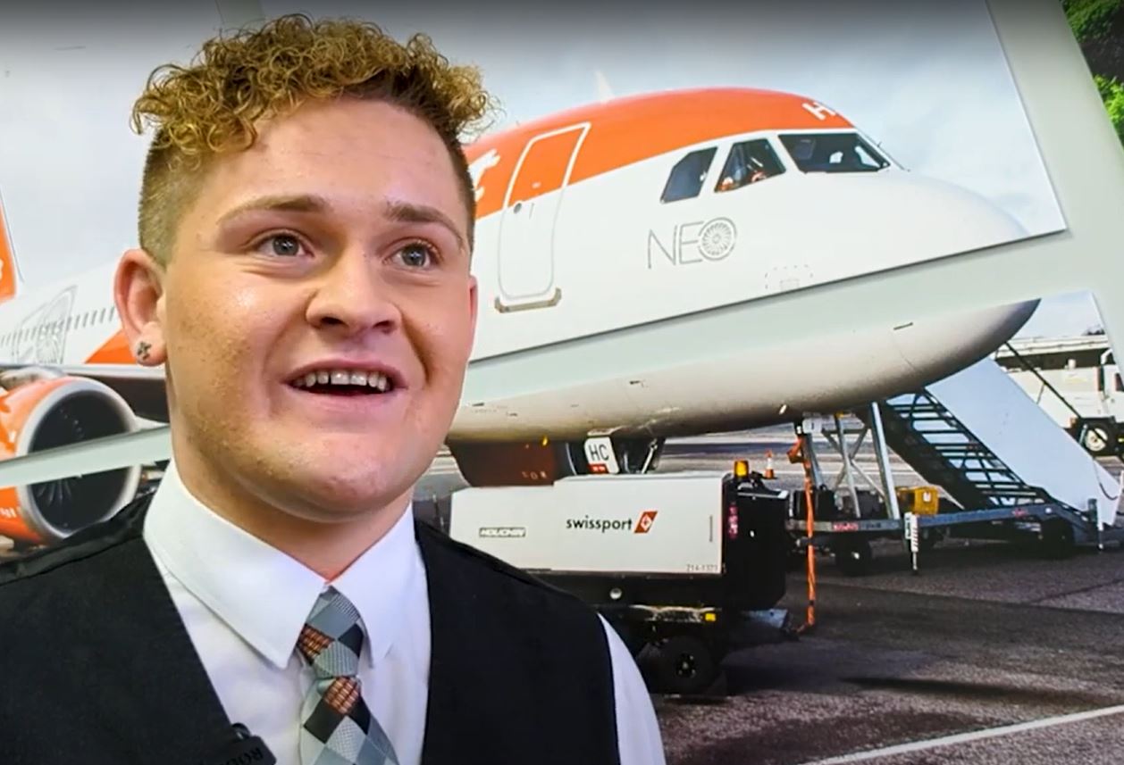 easyJet Cabin Crew | easyJet Careers