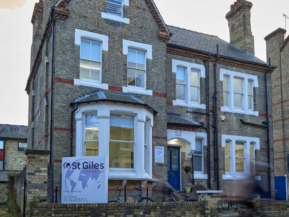 St Giles Cambridge | 新しい時代の留学