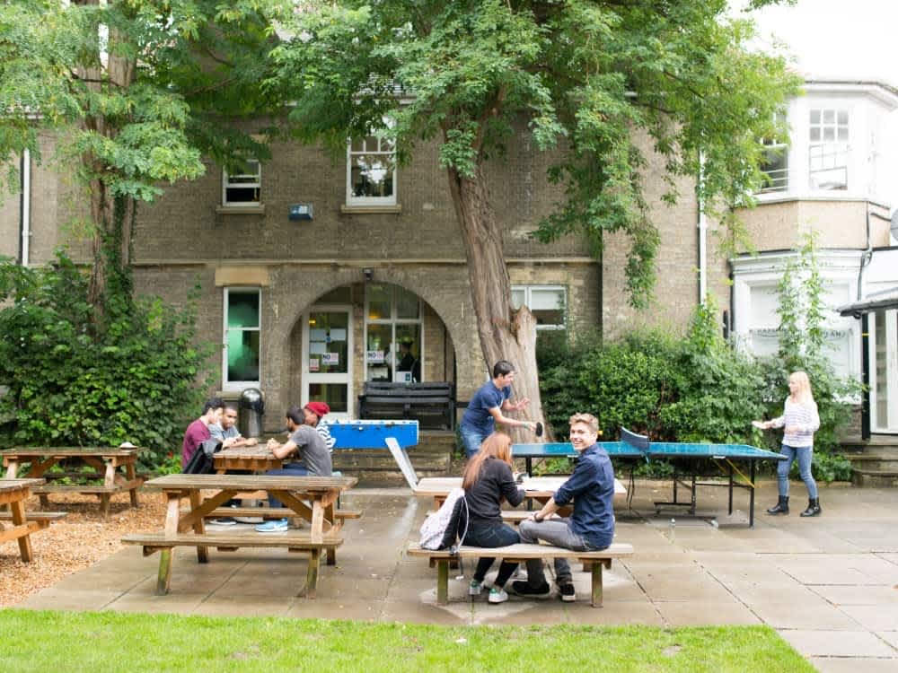 Kaplan International Languages Cambridge | 新しい時代の留学