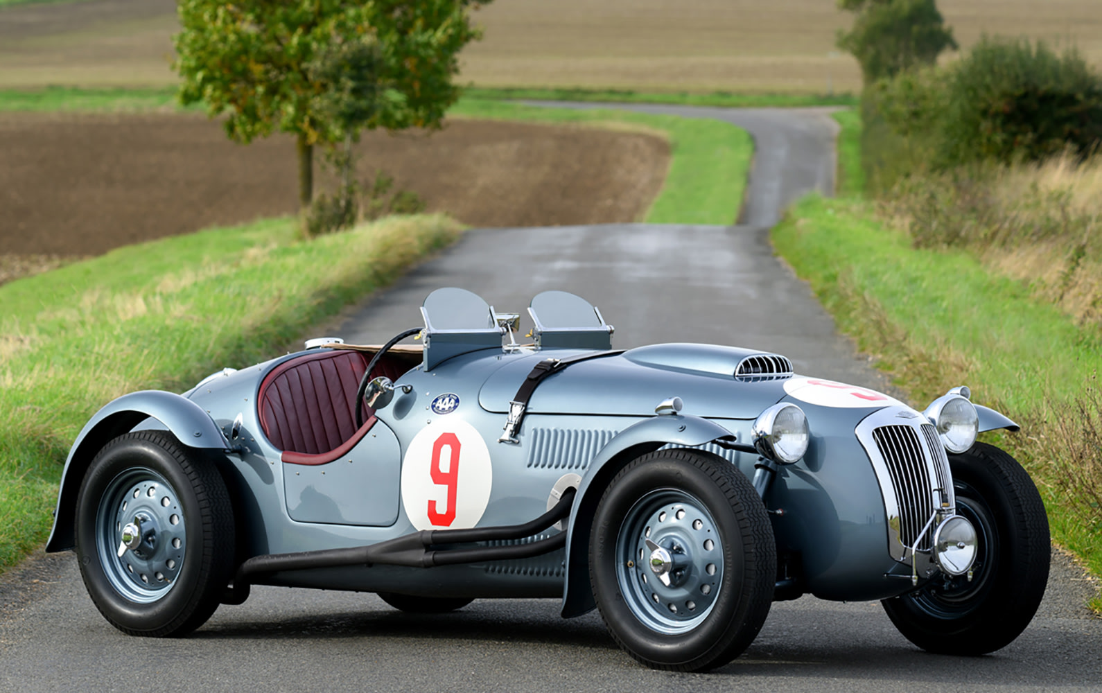 Amelia Island First in Class Winner Ferrari 400 Superamerica, Vignale ...