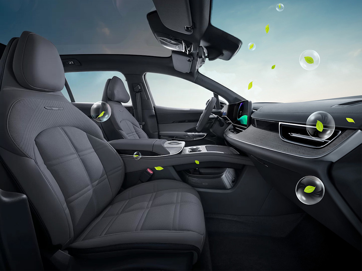 Topputstyrt HONGQI EHS7 Exclusive 4WD fra 599 900,- - Grua Auto AS ...