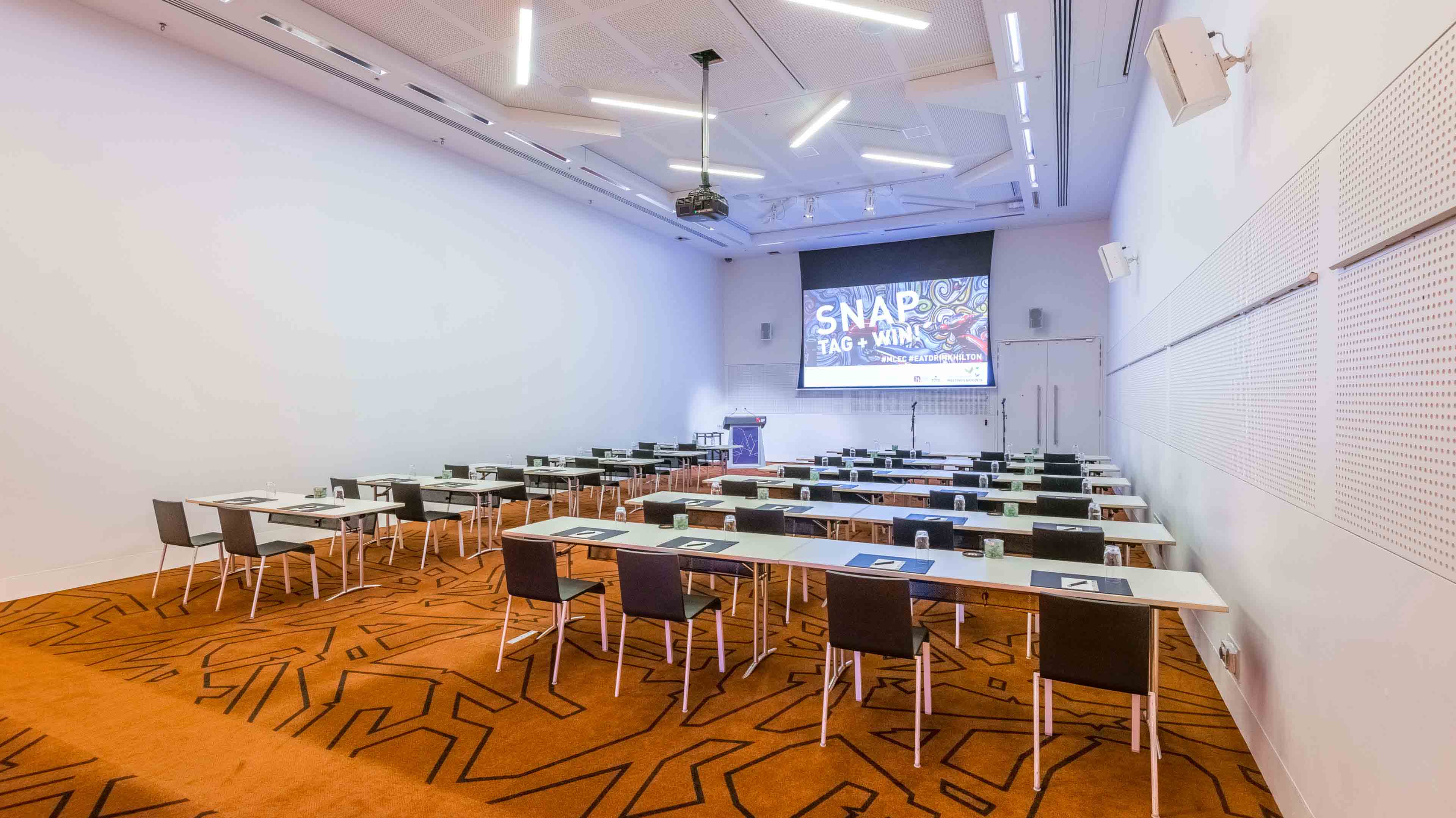 Medium Meeting Room | MCEC