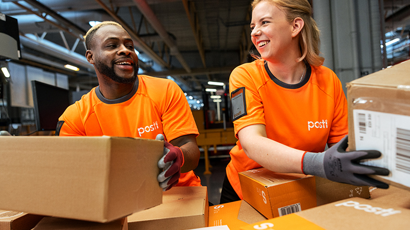 Välitämme toisistamme