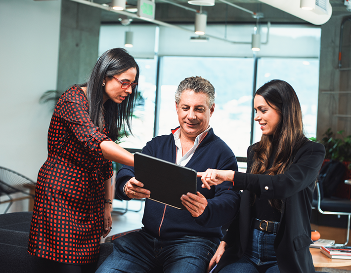 ¡Abre las puertas a la tecnología! Digitaliza tu negocio y conviértete en la mejor solución para ...