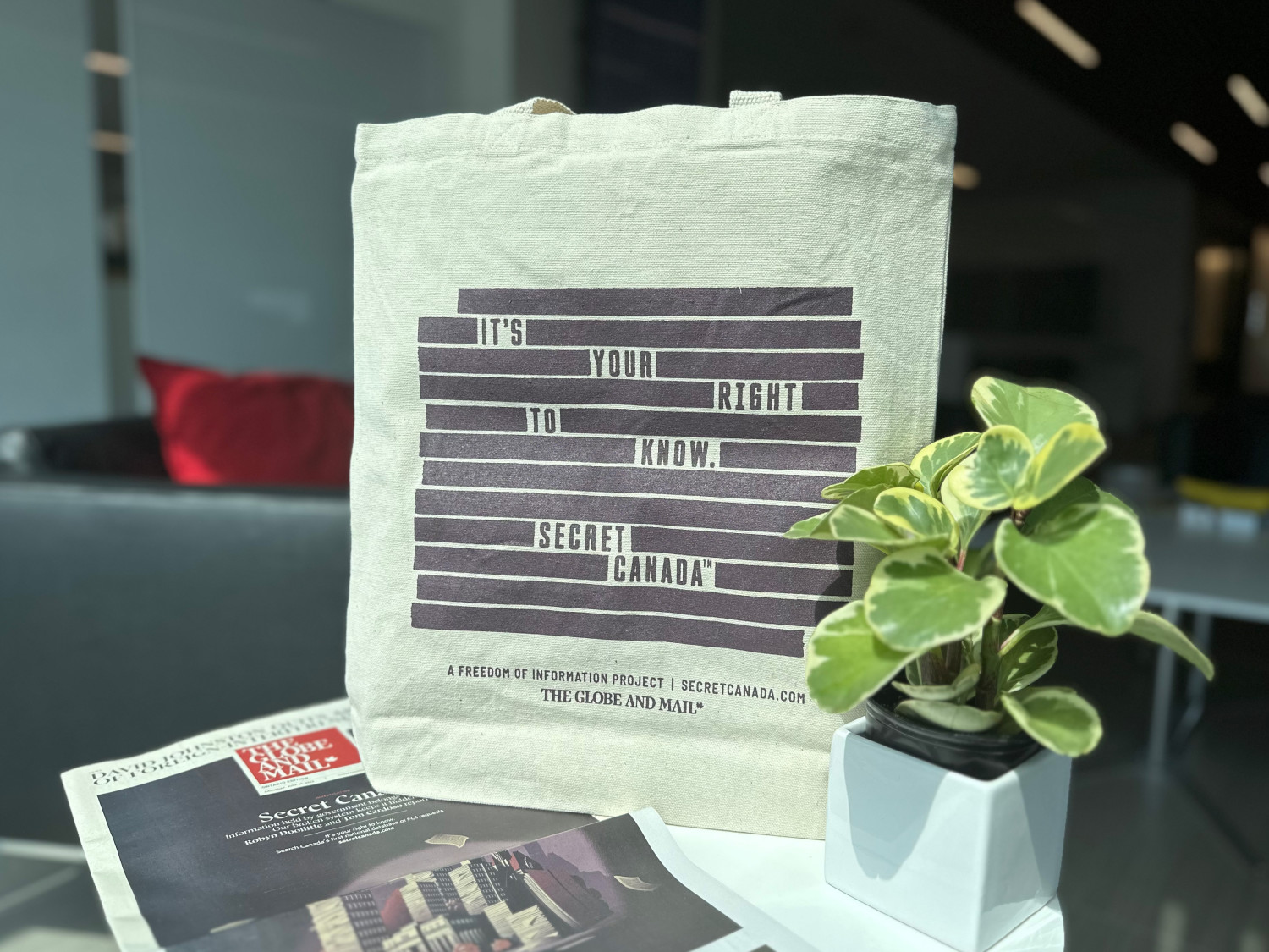 Win a Secret Canada tote bag | Secret Canada