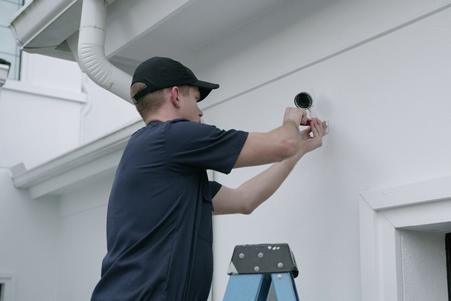 What to Consider While Selecting Home Security Service