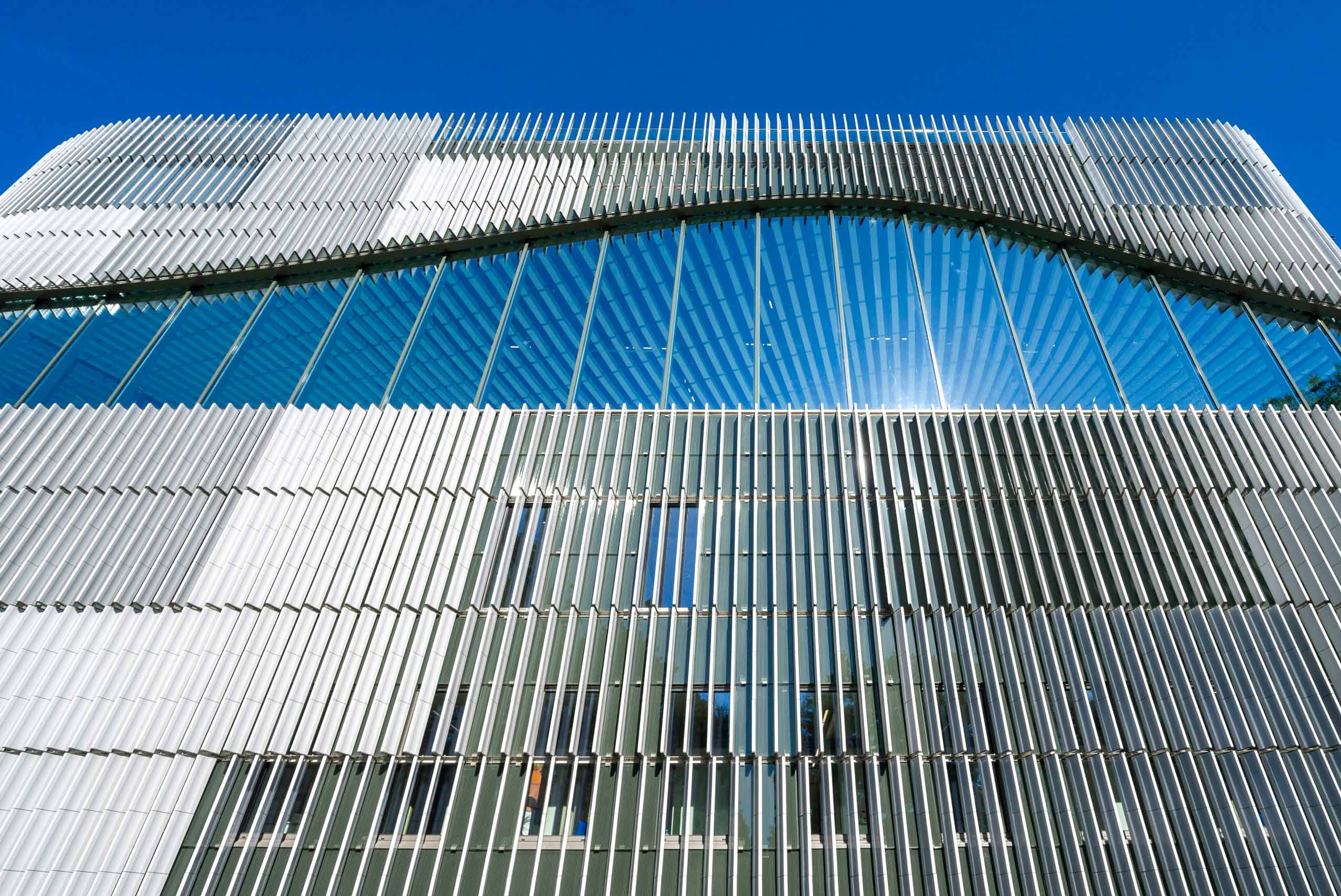 Fallstudie: Paracelsusbad Salzburg - Schwimmen über den Dächern der ...