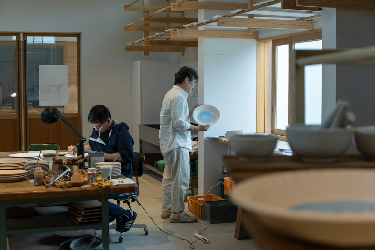 making ceramics by Koichi Uchida and Akira Minagawa - minä perhonen