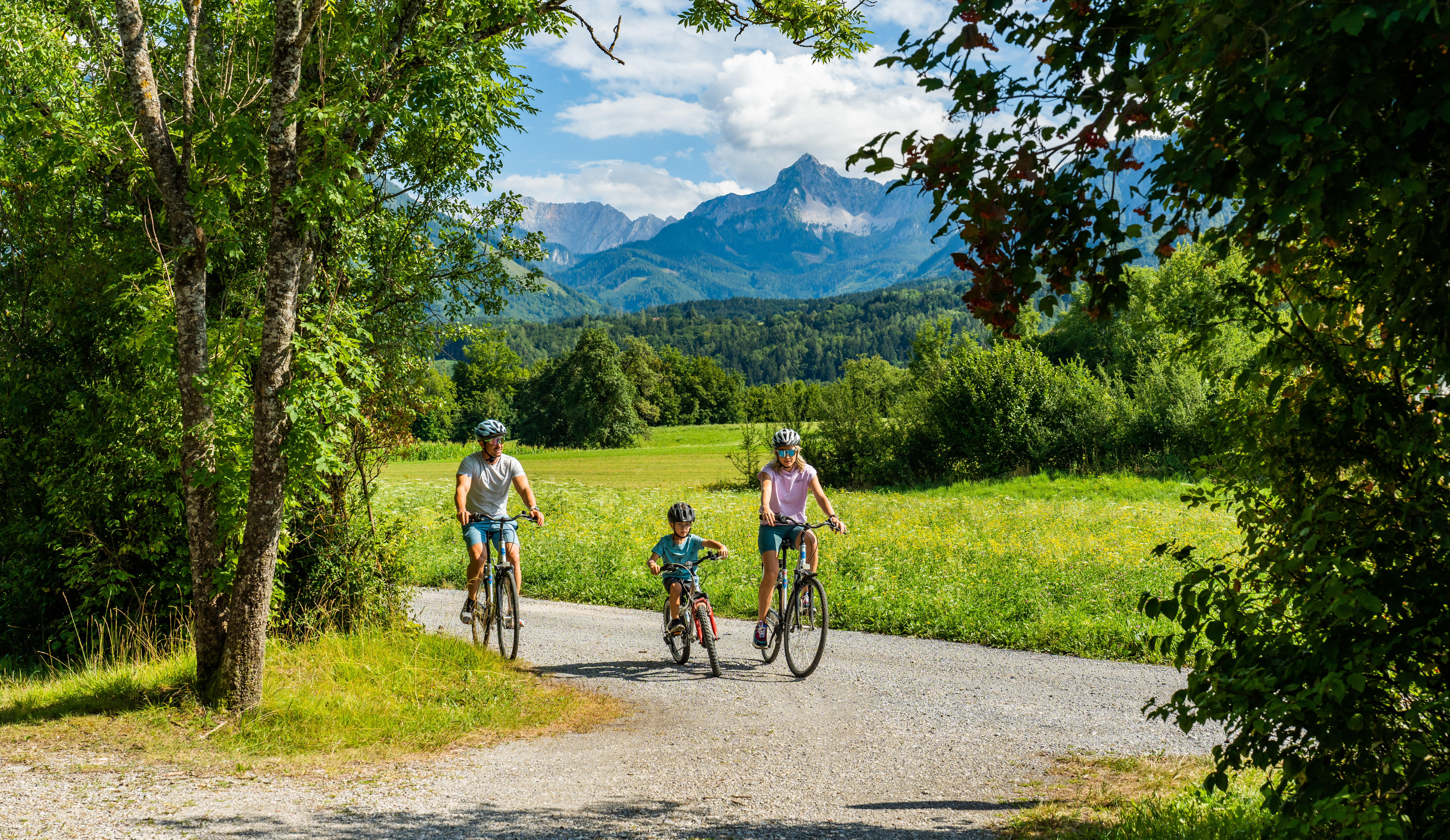 The 5 most beautiful cycling routes | EuroParcs