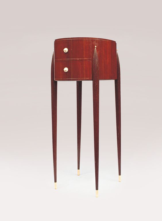 Exaggerated Proportions - Minnie Muse