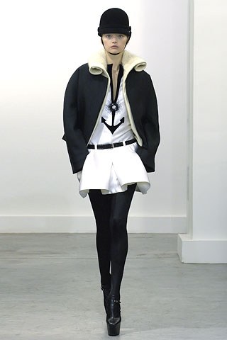 Balenciaga F/W 2006 - Minnie Muse